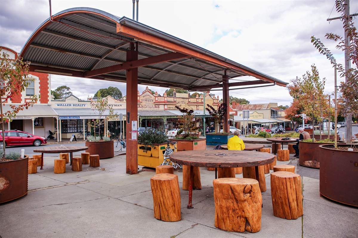 Old Bank Corner | Mount Alexander Shire Council